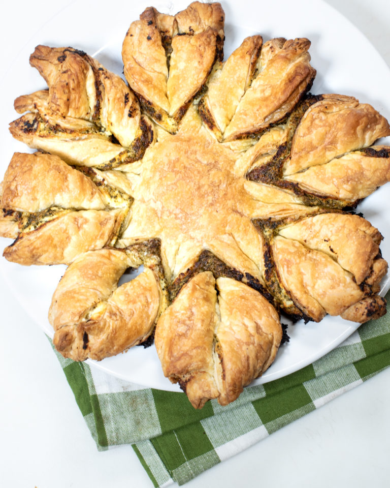 Pesto Puff Pastry Star