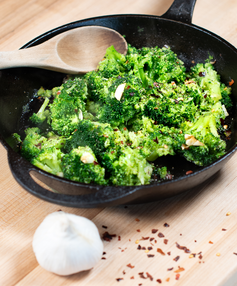 Broccoli Saute with Garlic and Chili Flakes