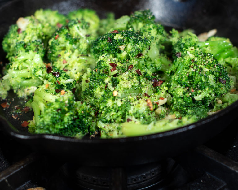 Broccoli Saute with Garlic and Chili Flakes